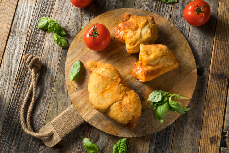 Panzerotti vs Calzone: What's the Difference? - Pizzaware
