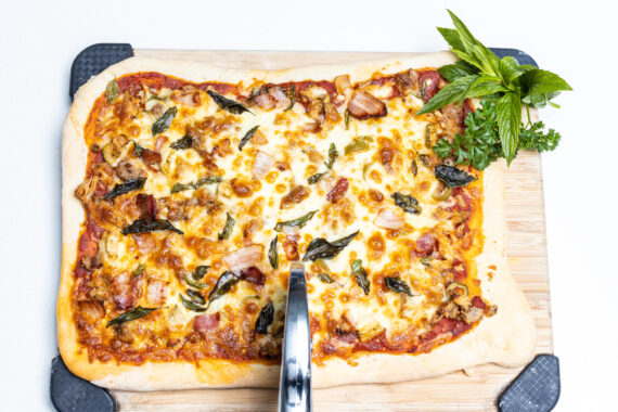 How to Easily Cut a Square Pizza: Step-by-Step Guide - Pizzaware