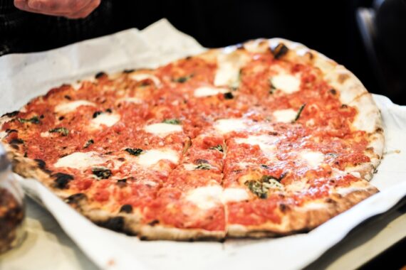 Connecticut Style Pizza: A Guide to the Crispy, Thin-Crusted Delight ...