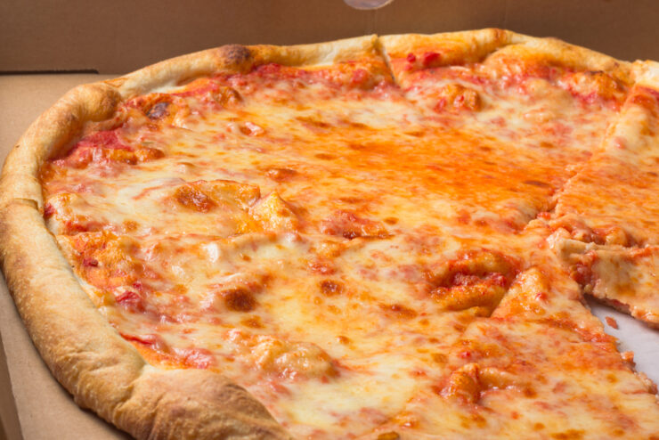 Connecticut Style Pizza: A Guide to the Crispy, Thin-Crusted Delight ...