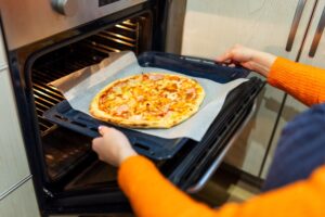 Well Done vs Normal Bake Pizza: Which One Should You Choose? - Pizzaware
