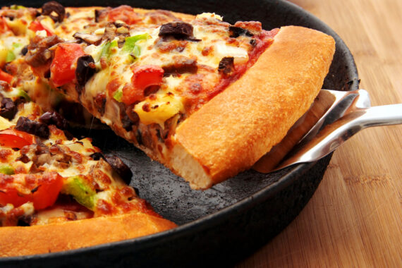 Domino's Hand Tossed vs Pan: Which Pizza Crust Reigns Supreme? - Pizzaware