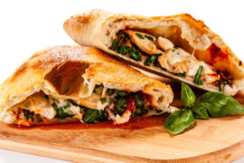 Panzerotti vs Calzone: What's the Difference? - Pizzaware