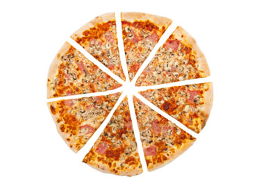 Pie Cut Pizza: What it is and How to Make it - Pizzaware