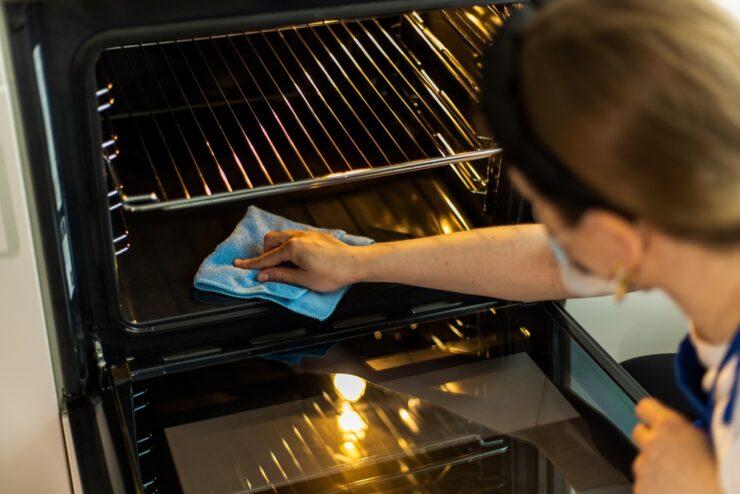 How to Clean Pizza Steel: Tips and Tricks - Pizzaware