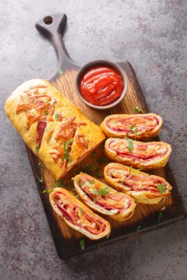 What is a Stromboli? A Guide to the Delicious Italian Dish - Pizzaware