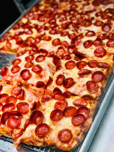 Square Cut Pizza: A Delicious Twist on the Classic Slice - Pizzaware