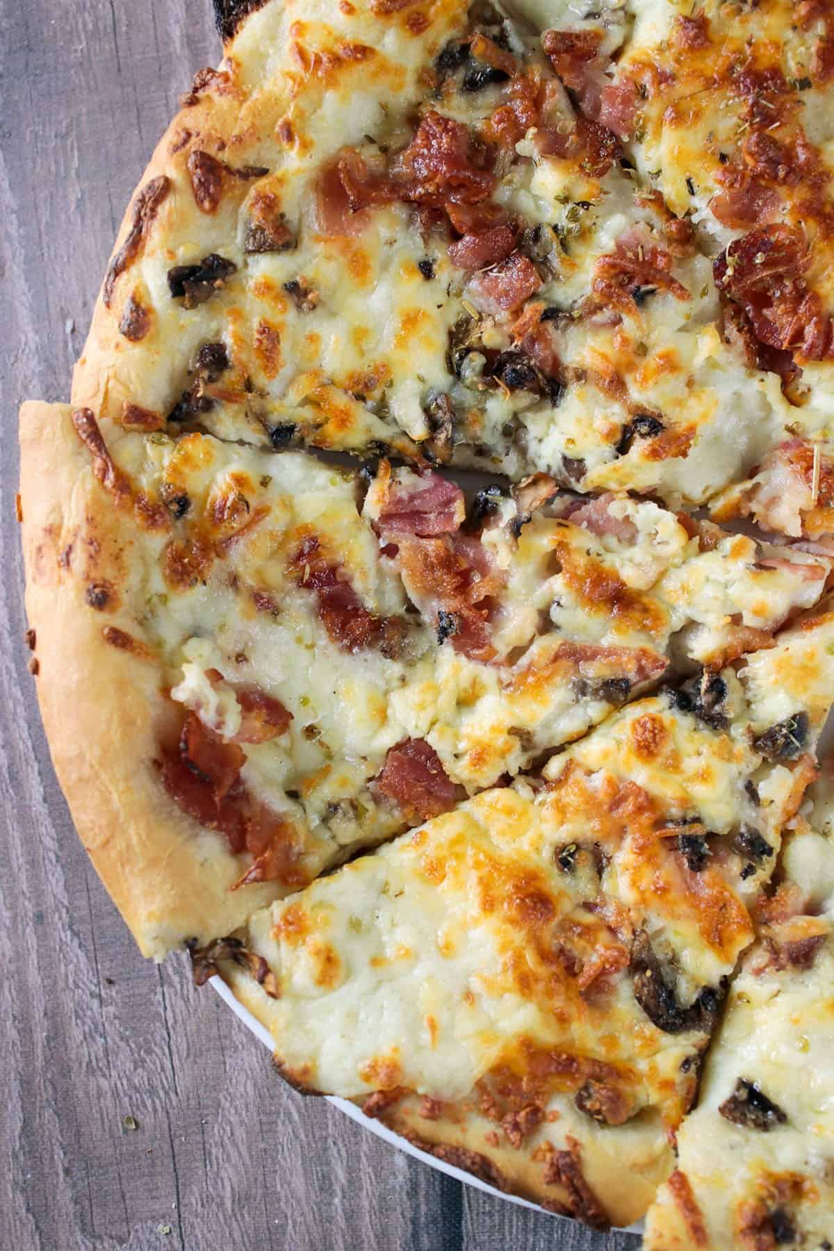 20 Best Mushroom Pizza Recipes to Try - Pizzaware