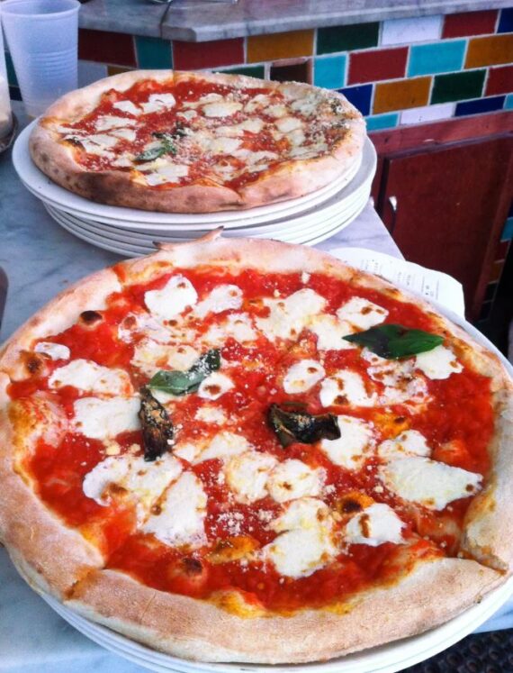 15 Best Neapolitan Pizza Recipes to Try - Pizzaware