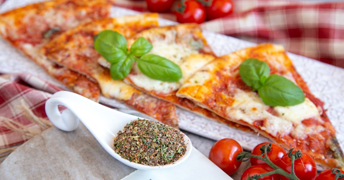20 Best Pizza Seasoning Recipes to Try - Pizzaware